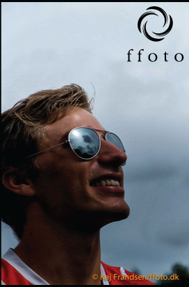 Modern, Professional, Photographer Logo Design for ffoto by Nazmul ...