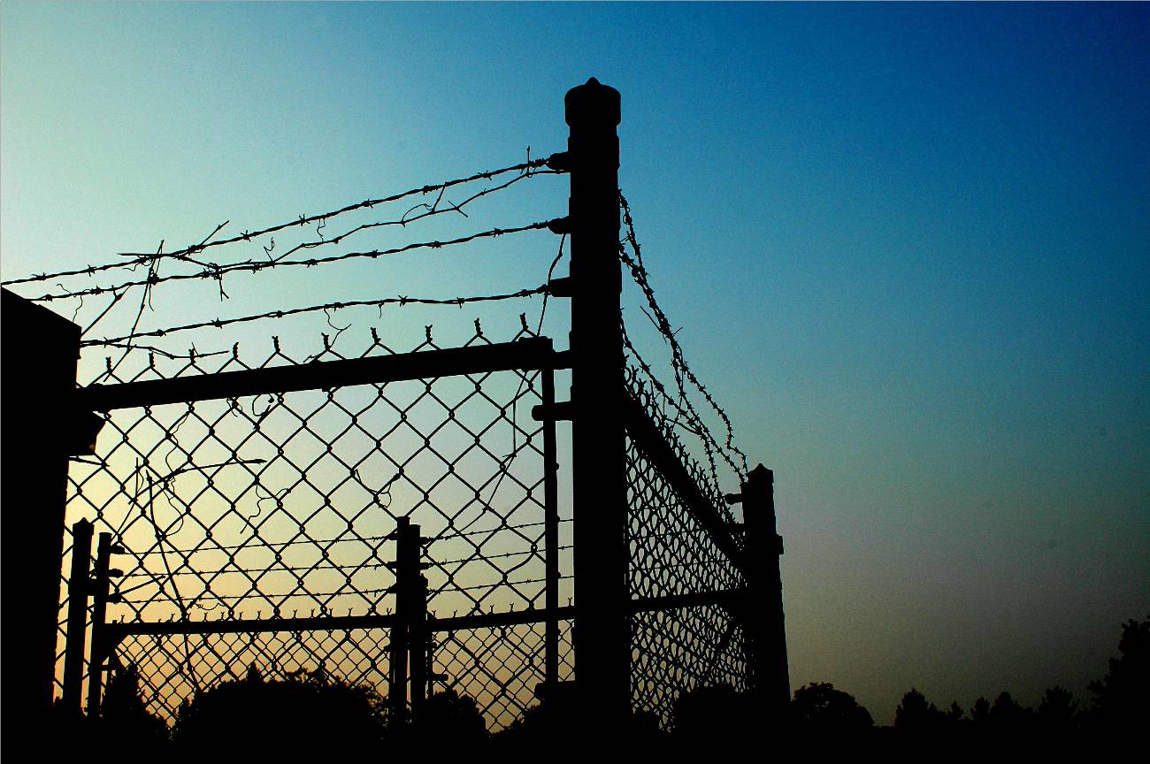 Photograph Submission for 'Beginner: Barriers' Contest | Design #9076839