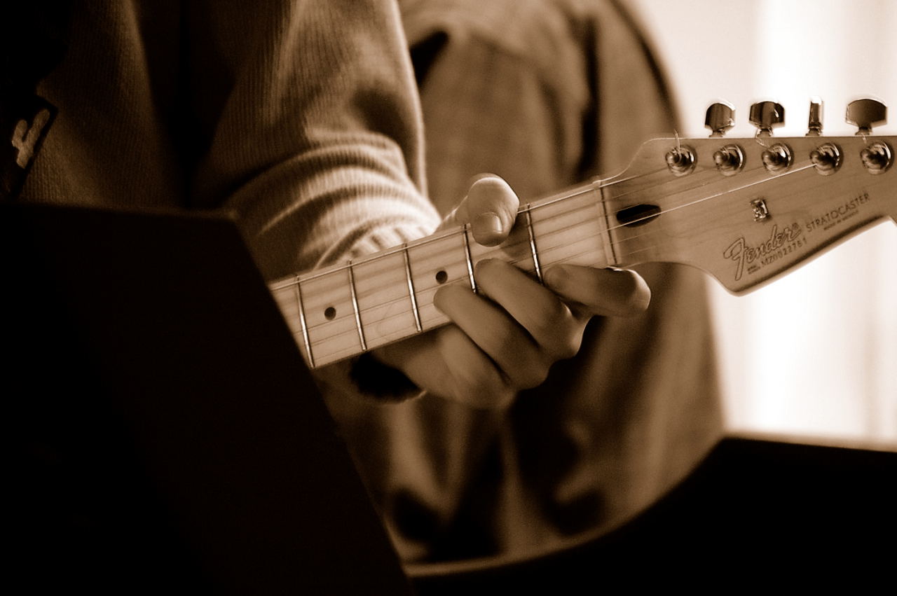Photograph Submission for 'Beginner: Music' Contest | Design #9057427