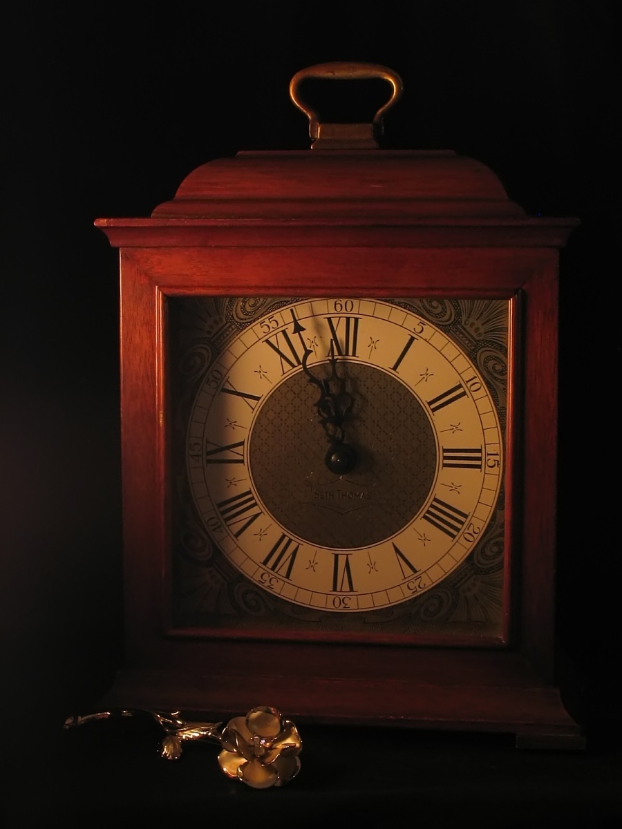 Photograph Submission for 'Low Key' Contest | Design #9056823