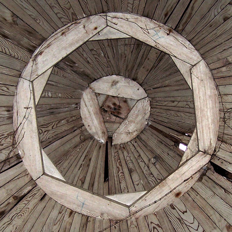 Photograph Submission for 'Perpective (up and down) 2007' Contest ...